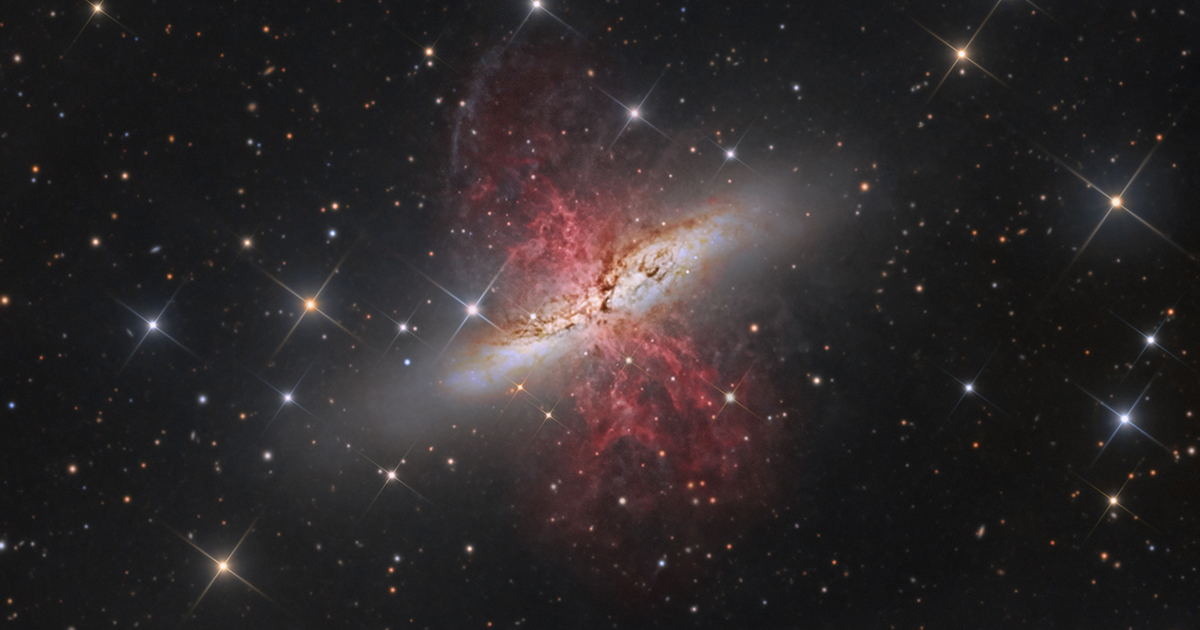The Cigar Galaxy (Messier 82) - Astrophotography by Nicolas ROLLAND